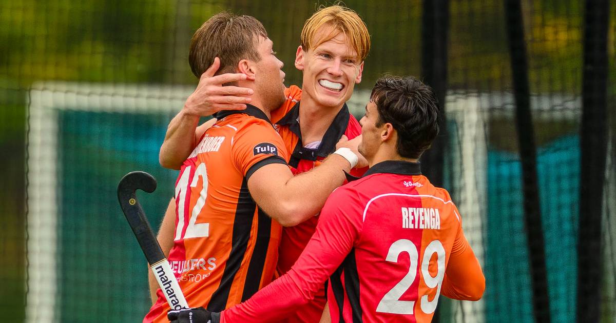 Oranje-Rood slaat grote slag met liefst vijf contractverlengingen van ...