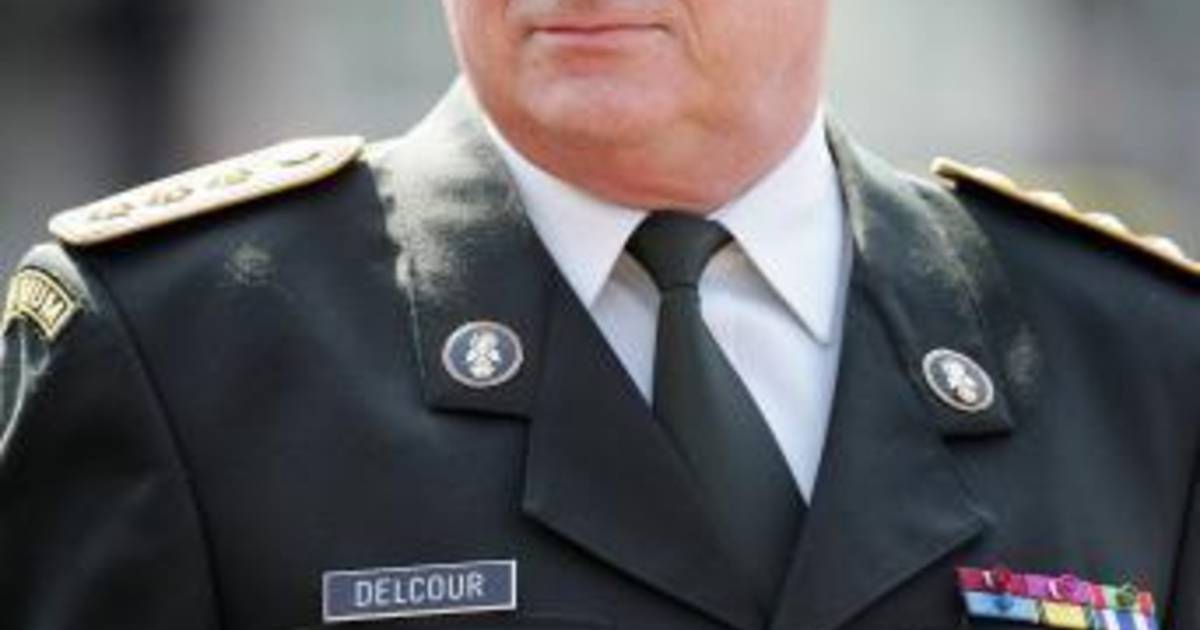 Charles-Henri Delcour wordt nieuwe Chef Defensie | Binnenland | hln.be
