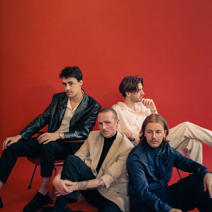 PEER herontdekt zichzelf in nieuwe single: ‘Meer pop maar de rock is ...