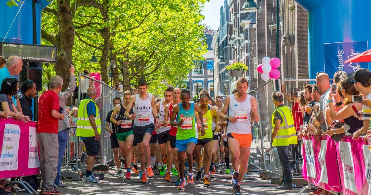 De Golden Tenloop: een kleurrijk spektakel | Delft | AD.nl