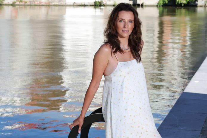 Betekenen nieuwe coupe en eerste stappen als auteur carrièreswitch voor actrice Tine Priem ...