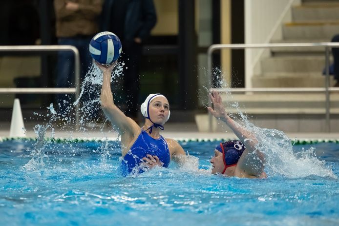 Zure gezichten bij SWOL 1894 en De Reest na vervelende nederlagen ...