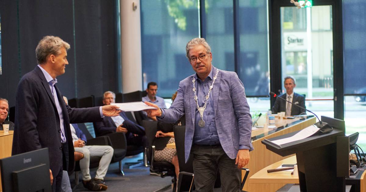 Politiek Oss is opvallend eensgezind: gemeente en burgemeester gingen ...