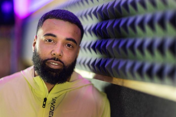 Mula B liet crimineel verleden achter zich en is nu een van de ...