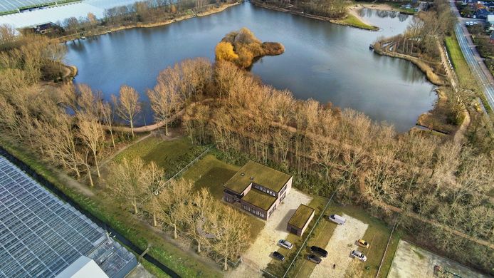 Eerste paal van nieuwe pand scouting Naaldwijk in Prinsenbos gaat de ...