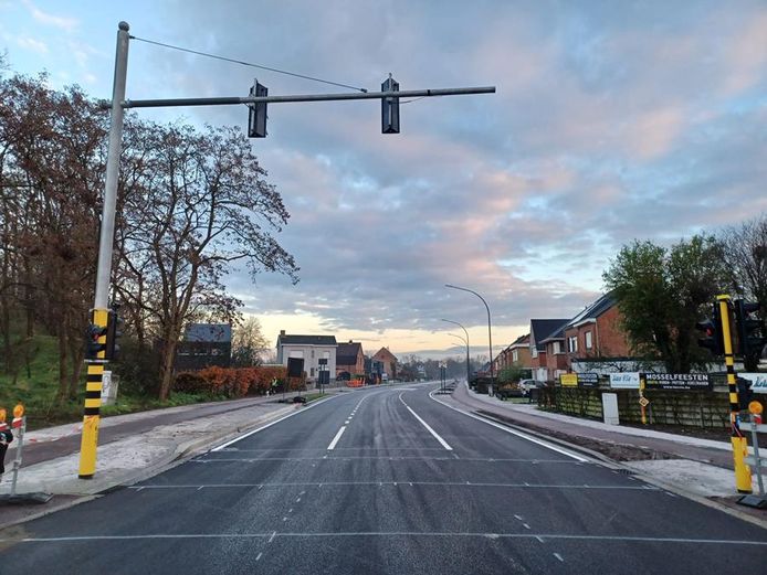 Kruispunt Liersesteenweg-Albertstraat opnieuw open voor verkeer: “Verkeersveiligheid werd ...