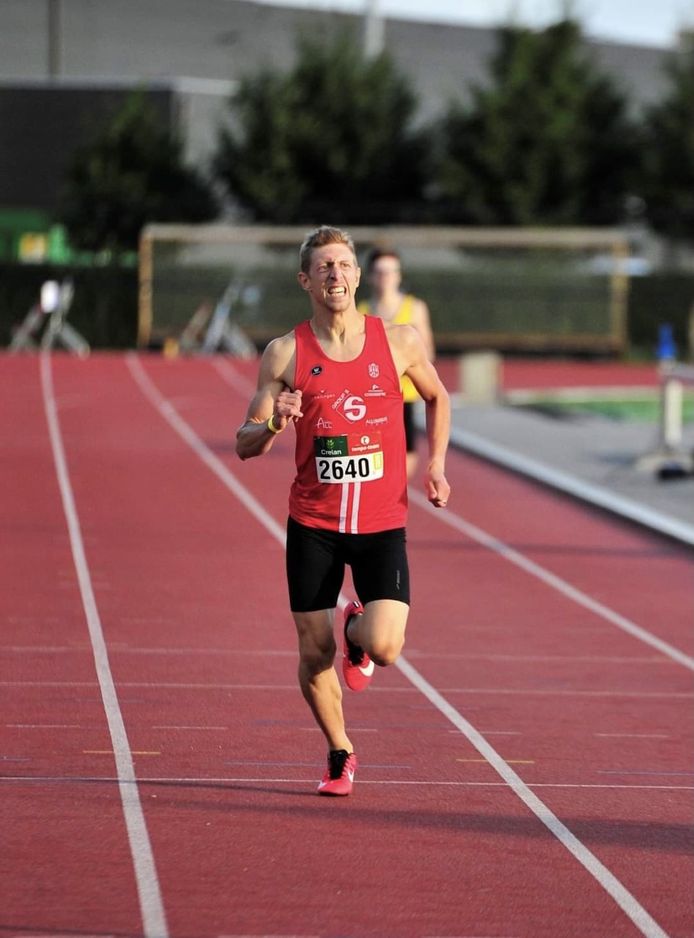 Jasper Allonsius ruilt voetbalveld voor atletiekpiste: “Noem het maar ...