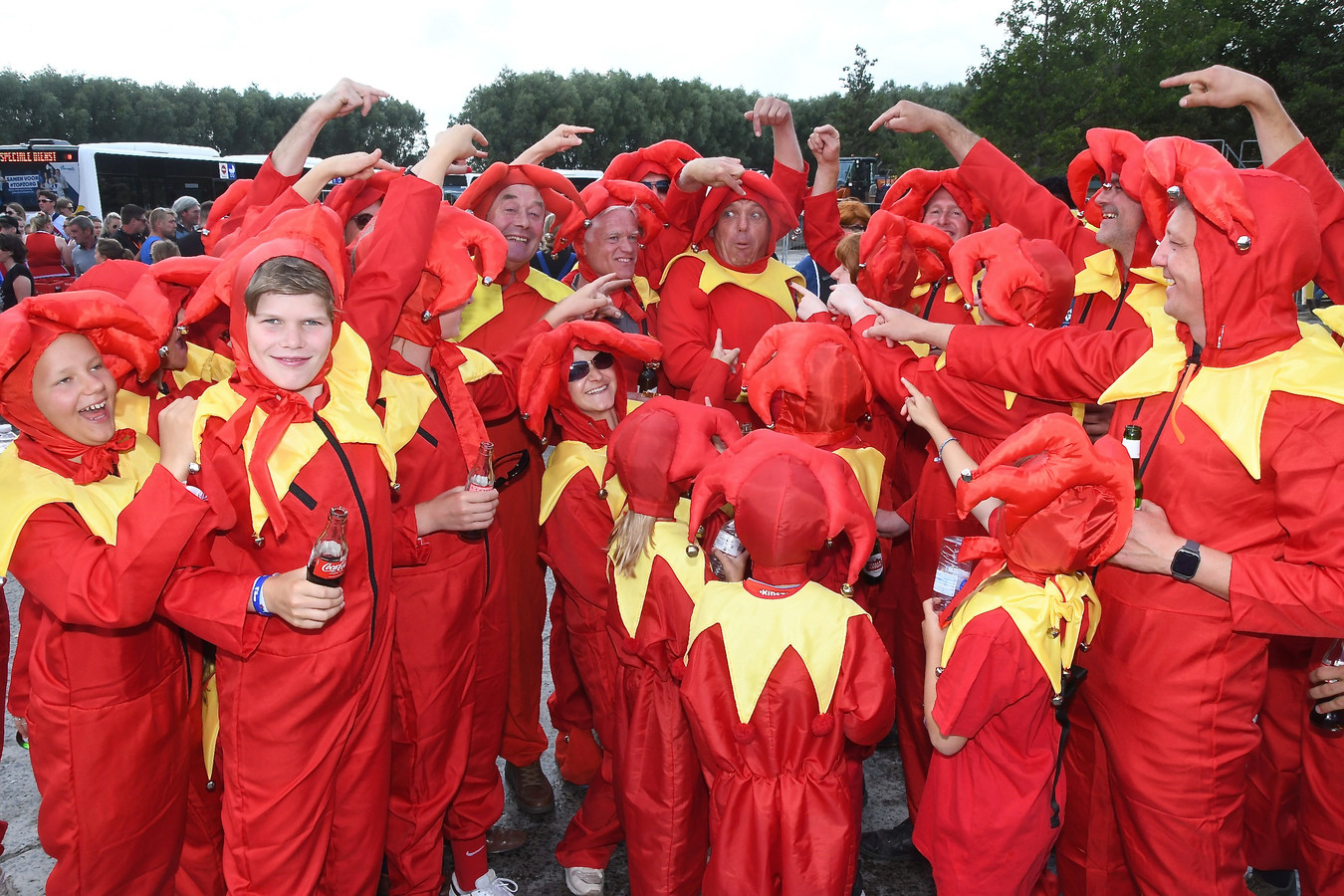 Regen is even spelbreker maar zon haalt de bovenhand op Zotte Maandag ...