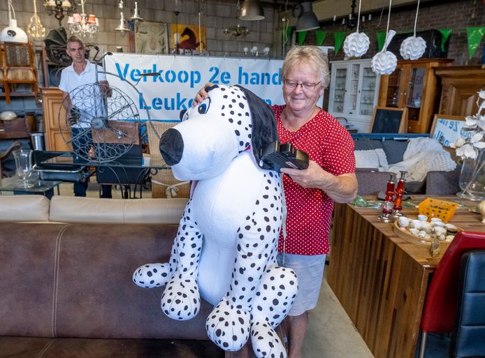 Kringloopwinkel Leuke Spullen vindt nieuwe plek op Baskensburg met hulp ...