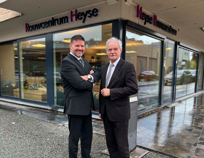 Freddy Heyse (68) begon op zijn 14de kisten te timmeren en geeft fakkel ...