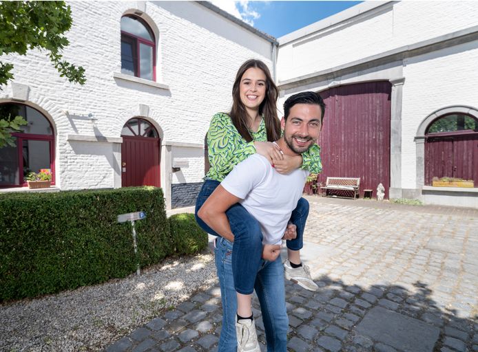 Binnenkijken in de vakantiewoning van Kim en Emi uit ‘Boer zkt Vrouw ...