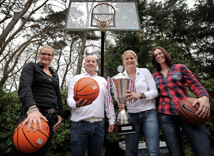 Het sprookje van Lieshout: 20 jaar na landstitel basketbalsters Dr ...