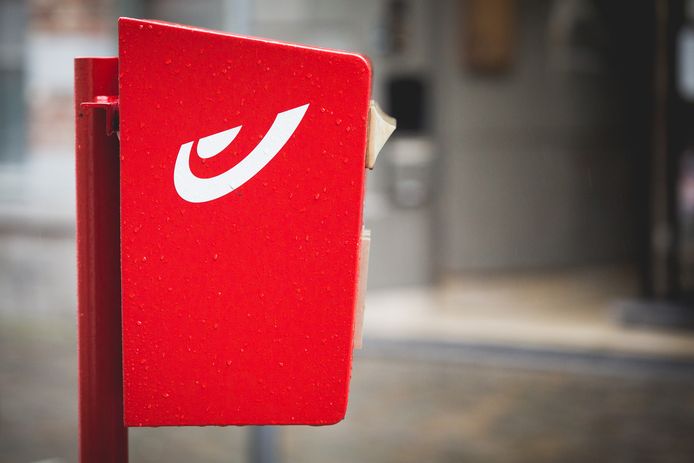 Personeel distributiecentrum Bpost Hasselt legt spontaan het werk neer ...