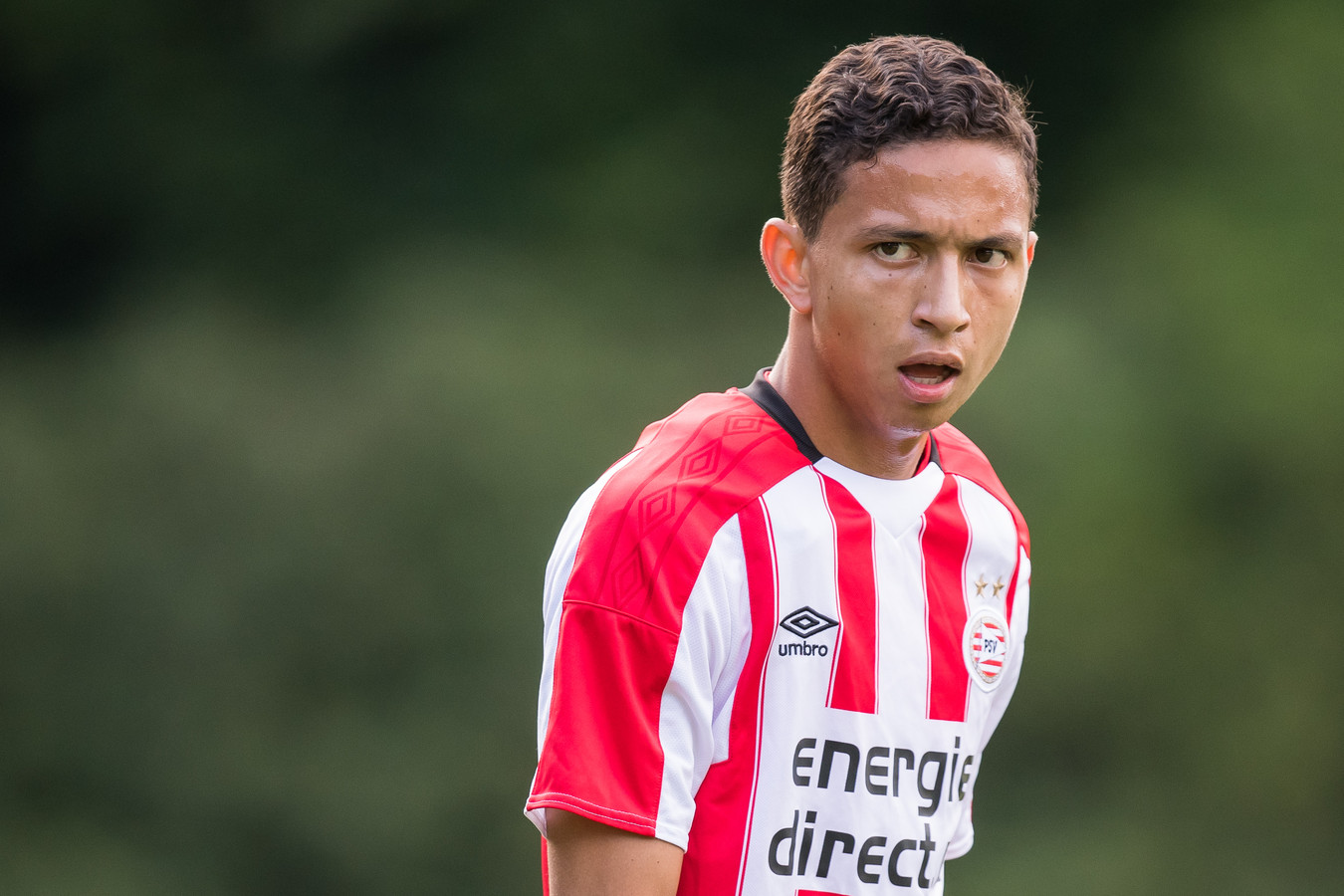 Mauro Junior dient zich snel aan bij PSV | Foto | bd.nl Mauro Junior dient zich snel aan bij PSV | Foto | bd.nl