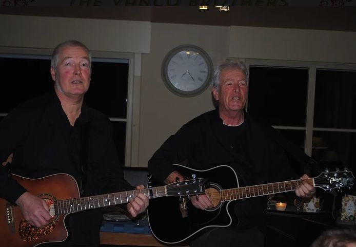 The Vanco Brothers op muzieknamiddag Grijze Geuzen | Zottegem | hln.be