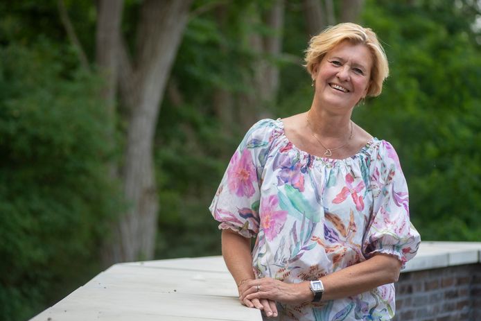 Kleurrijk: Eet- en werkcafé in hartje Nijverdal waar vluchtelingen hun ...