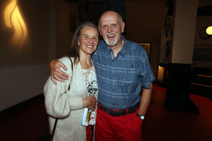 Carry Goossens deelt al 35 jaar lief en leed met Chris: “Vroeger was ...