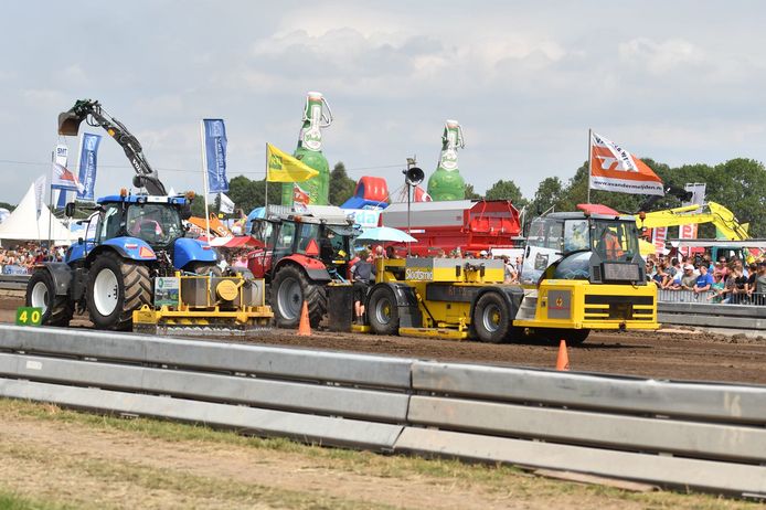 Trekkertrek in beeld | Alphen | AD.nl