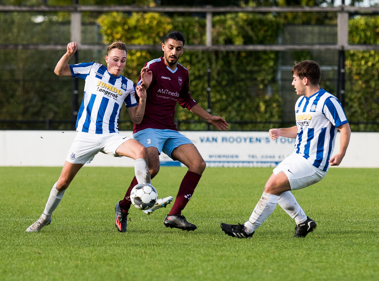 Staking bij SC Woerden, nekklem bij ASW, tienklapper Floreant en dit ...