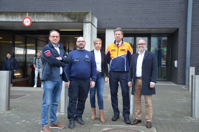 Gemeente hoopt na versterking bij actiedagen in station op structurele steun van federale ...