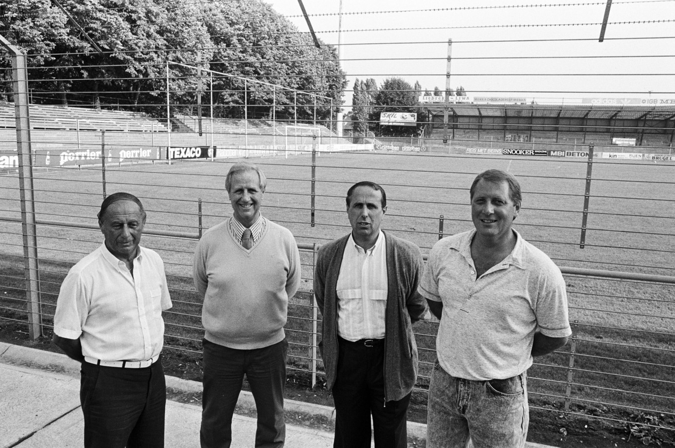 Oud-NAC’er Karel Bouwmeester op 91-jarige leeftijd overleden | Foto ...