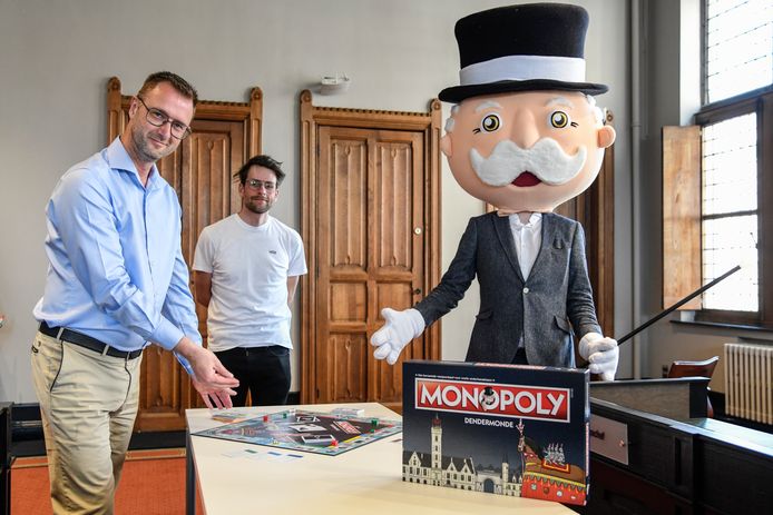 Dendermonde heeft voortaan eigen Monopoly: stadhuis is duurste vakje ...