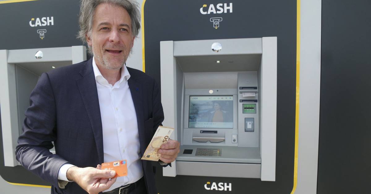 Na plofkraak is er terug een geldautomaat op gouden kruispunt : “Best ...