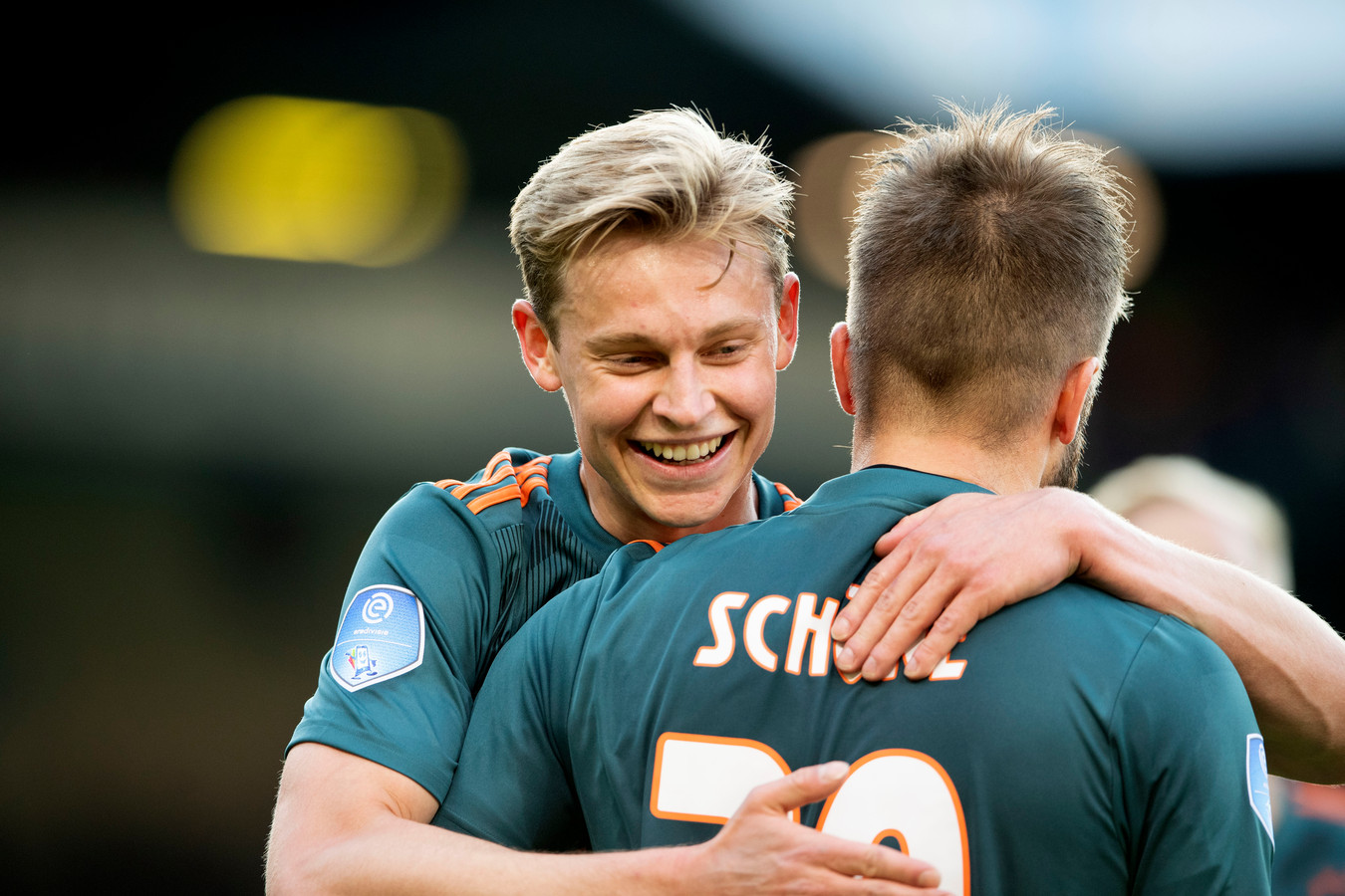 Bekijk hier de mooiste foto's van kampioensfeest Ajax | Foto | bd.nl