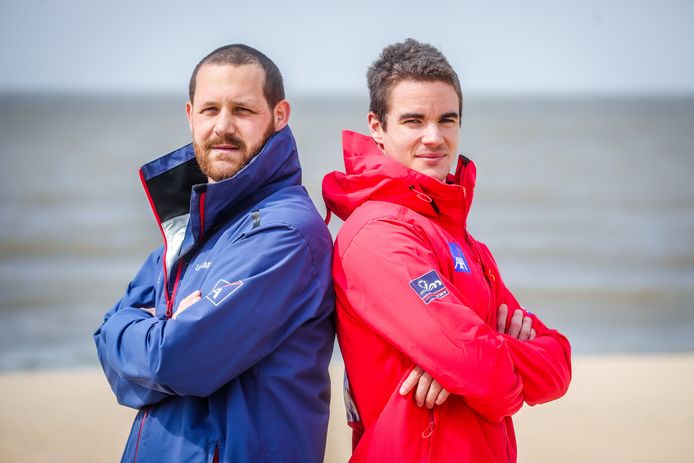 DUBBELINTERVIEW. Strandredders en ‘Helden van Hier’ Niels en Jonathan ...