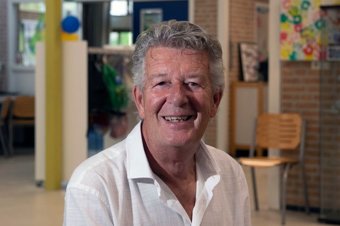 Raaltenaar Jan Hendriks sluit na 38 jaar hoofdstuk schooldirecteur af ...