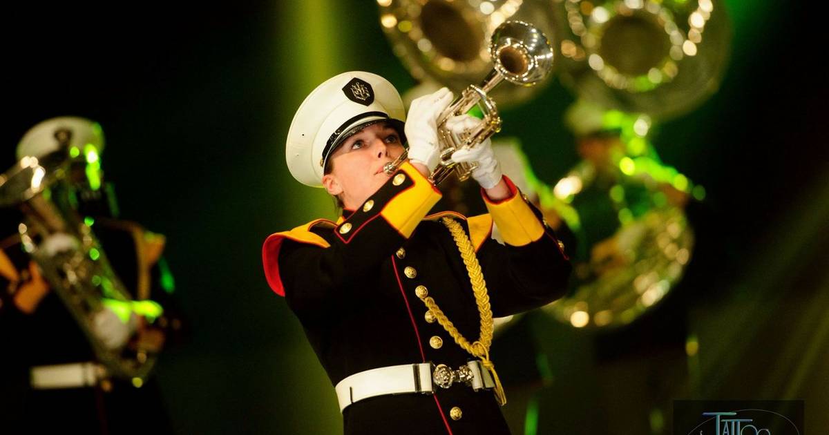Rowanne verheugt zich op taptoe in Schiedam, die na jaren terugkeert ...