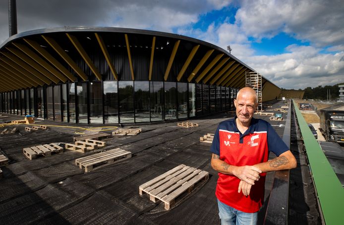 Oude kleedlokalen SV De Braak kunnen ongeschilderd naar vv Heerenveen ...