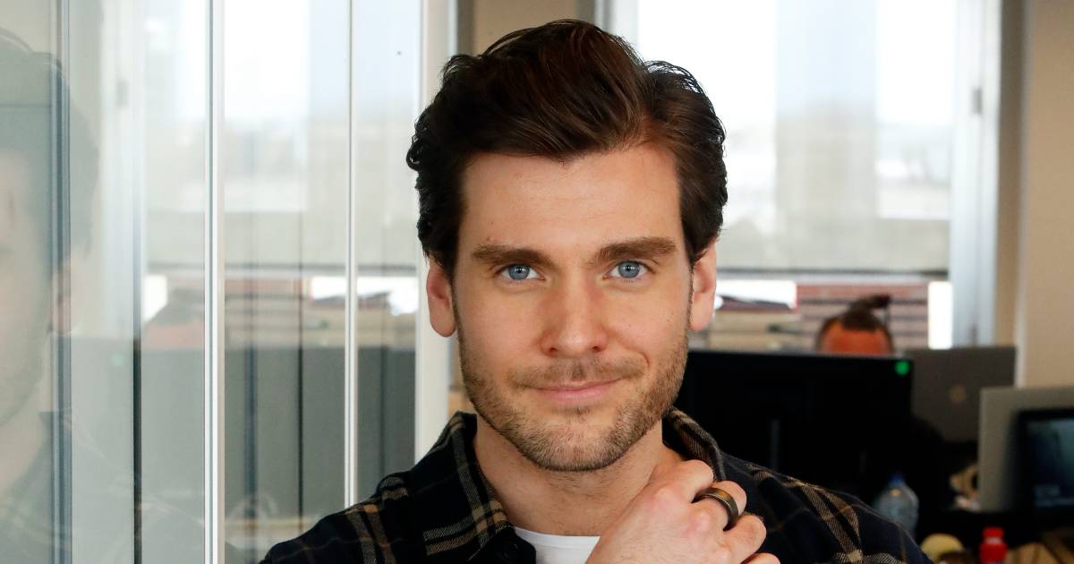 Vrouw van ‘First Dates’-barman Bram opnieuw in verwachting | Showbizz ...