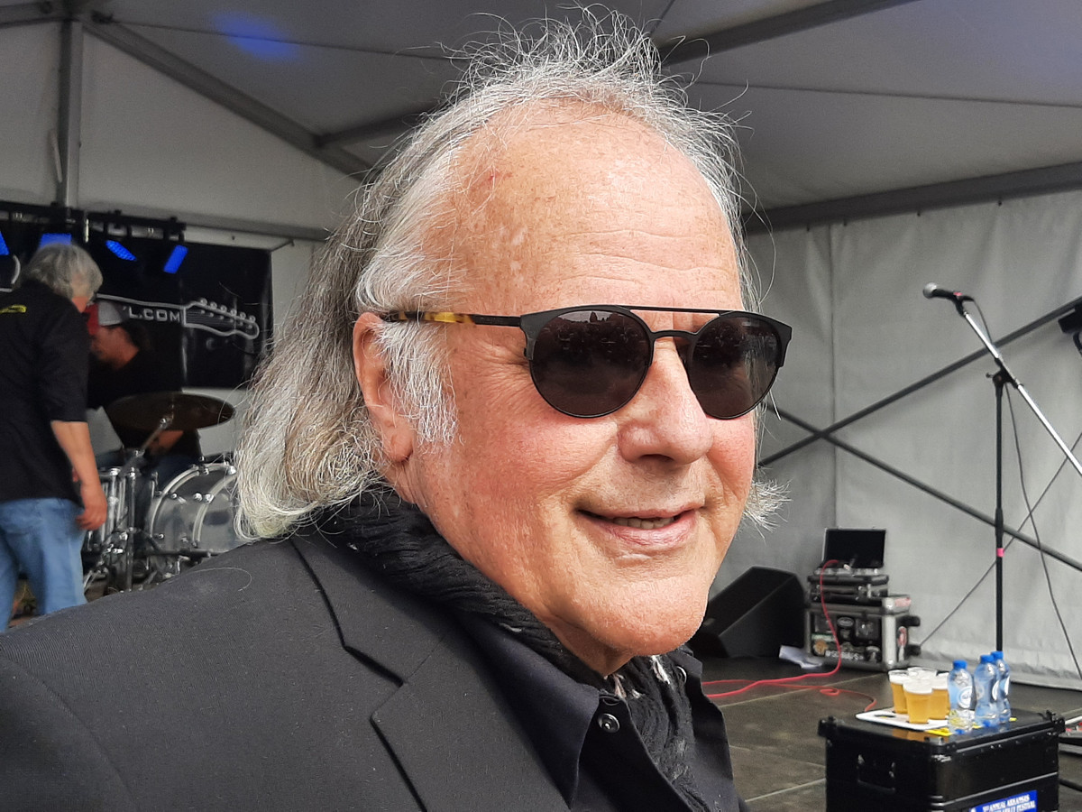 Blues en metal doen het ook op nieuwe plek meer dan goed: ‘Maar graag ...