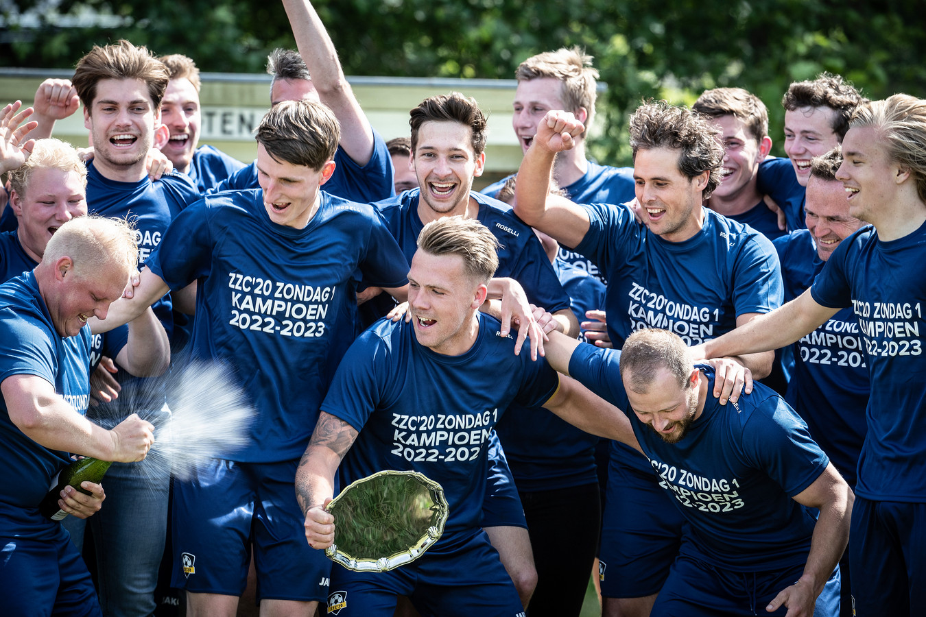 Afscheid in stijl voor ZZC’20 en Henk Bloemers met titel in laatste ...