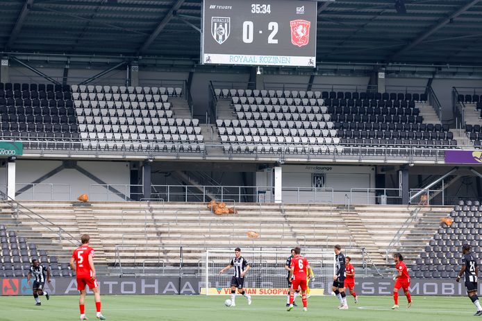 Ook de reserves van Heracles komen in mini-derby terug van een achterstand tegen FC Twente ...