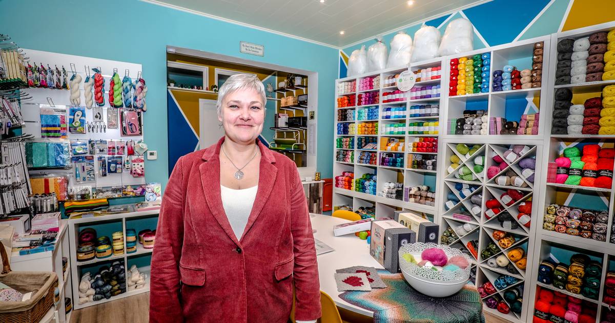 NET OPEN. Hilde (46) zegt onderwijs vaarwel en opent handwerkwinkel in ...