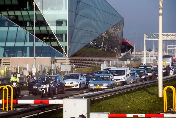 Het is alweer te druk op de A2 | Leidsche Rijntunnel | AD.nl