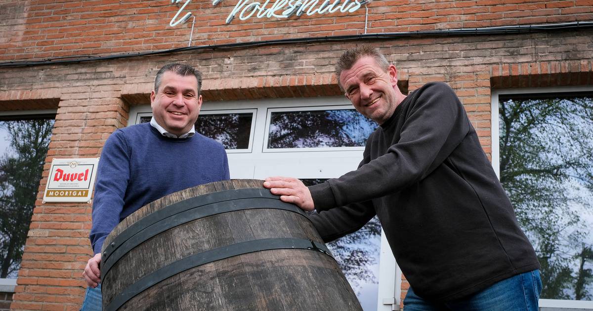 Albert ‘Stoemp’ Verdeyen helpt café ‘t Volkshuis bij Stoempweekend ...