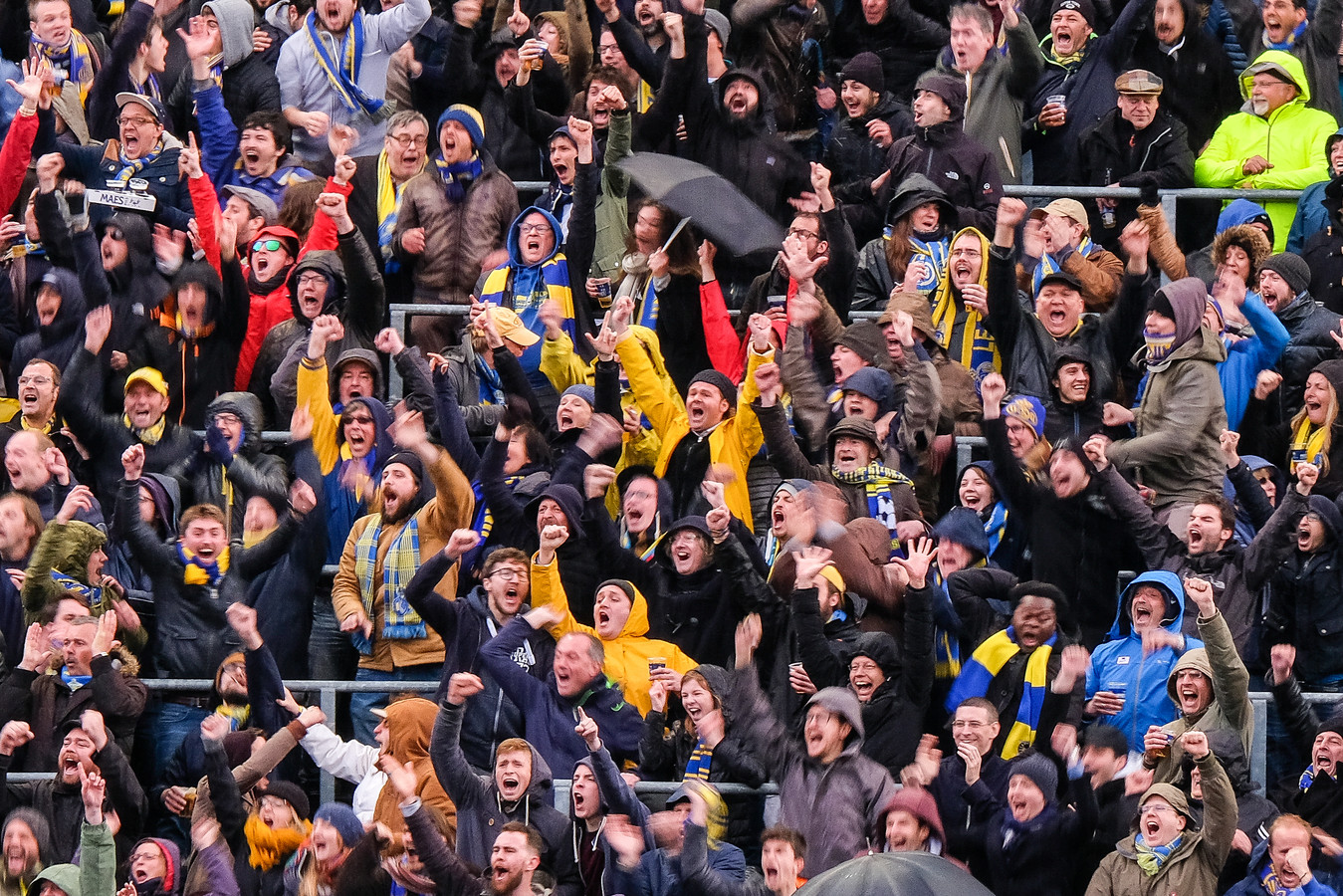 Union-fan Ivan (69) telt af naar eerste clash met stadsrivaal ...