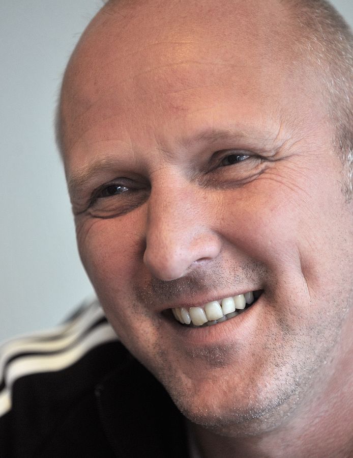 Leonard Debbaut voor de vierde keer hoofdtrainer Fortis, samen met ...