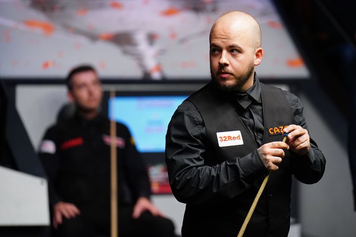 (Nog) niet de nieuwe nummer één: wereldkampioen Luca Brecel sneuvelt in ...