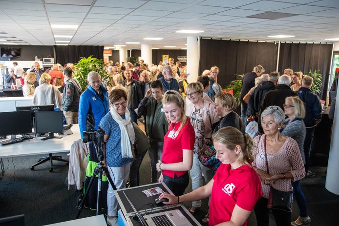 Zo'n 700 bezoekers bij open dag de Stentor | Zwolle | destentor.nl