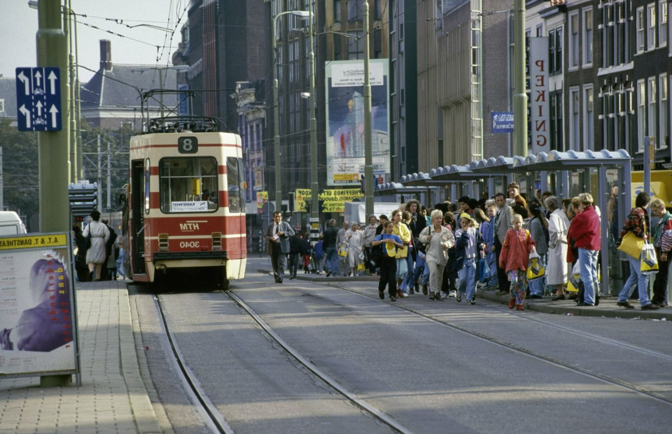 Foto's uit het archief: zo zag Den Haag er in 1993 uit | Foto | AD.nl