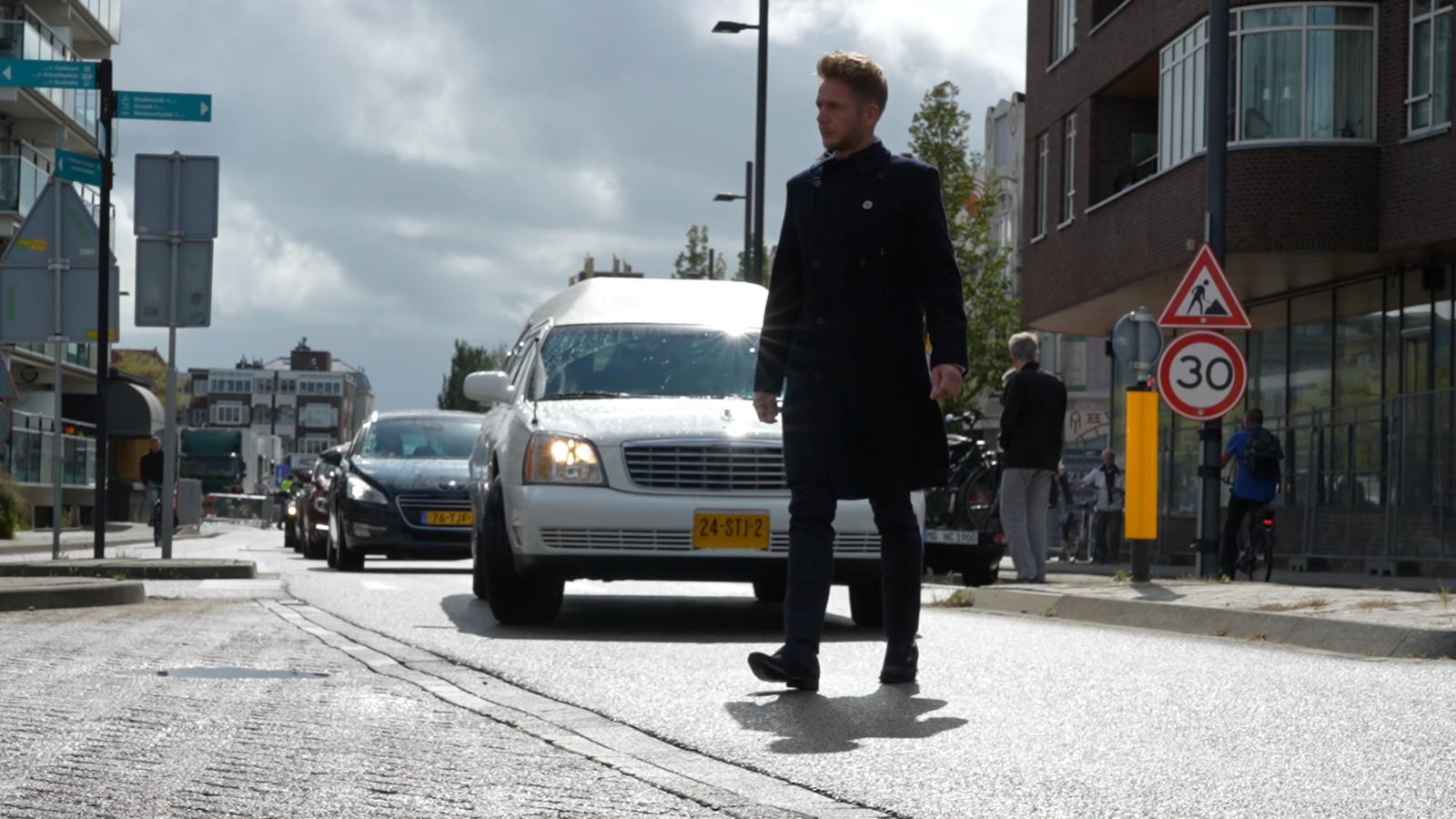 Veel belangstelling voor uitvaart Rainée | Foto | pzc.nl Veel belangstelling voor uitvaart Rainée | Foto | pzc.nl
