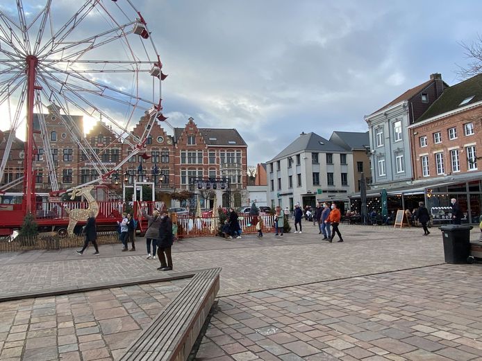 Grote opkomst nieuwjaarszangertjes in het centrum van Aarschot: “We ...