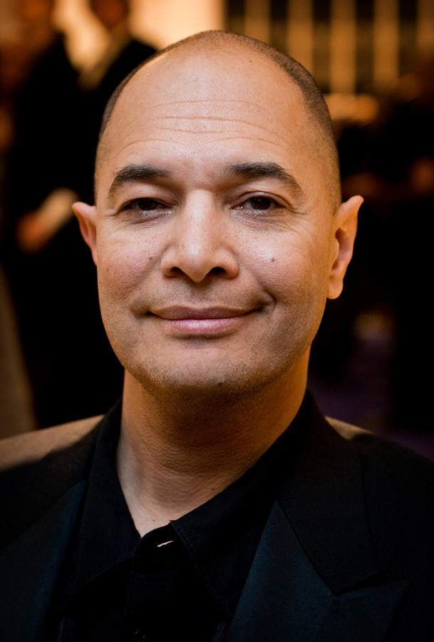 John Jones verdrietig: 'En dat noemt zich een vriend' | Foto | AD.nl