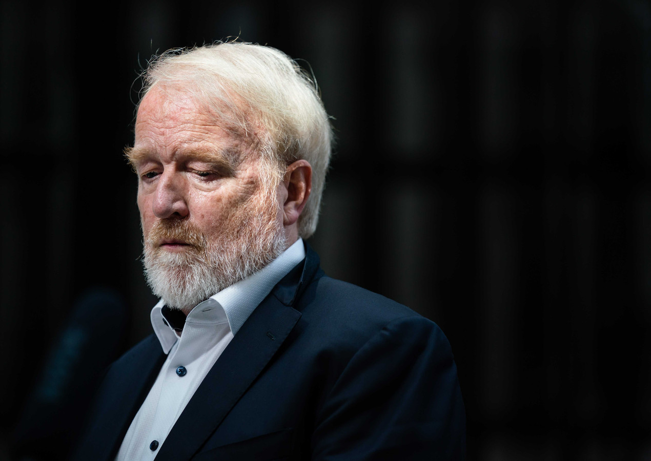 Van Dissel: Thuis blijven bij klachten en afstand houden blijft ...