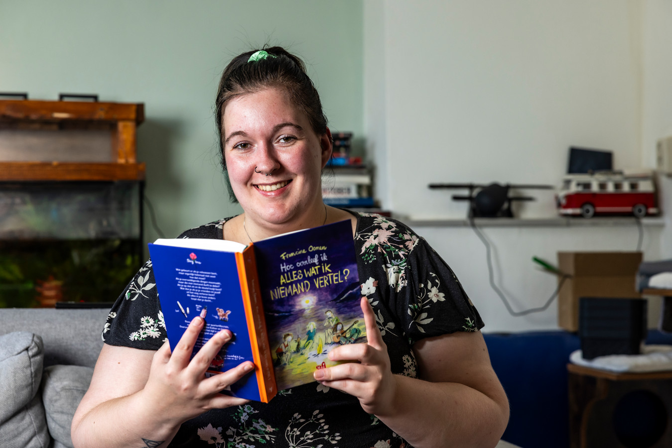 Bestseller Hoe overleef ik helpt nu ook tobbende twintigers: ‘Rosa ...