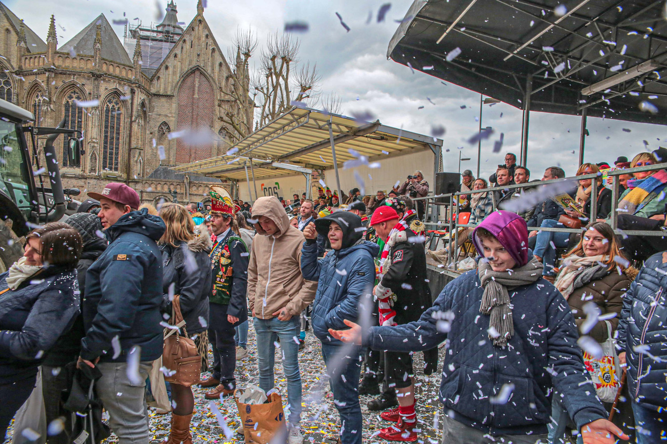 Recordeditie voor Poperingse carnavalstoet : “Bijna dubbel zoveel bezoekers als andere jaren ...